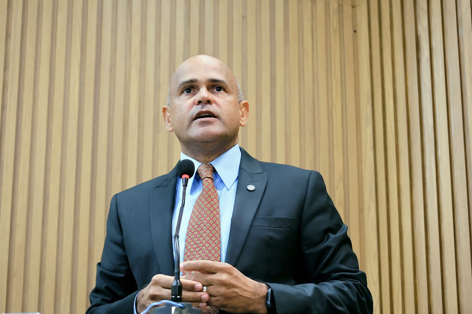 Alex Melo critica cachês altos de artistas e pede mais políticas ...